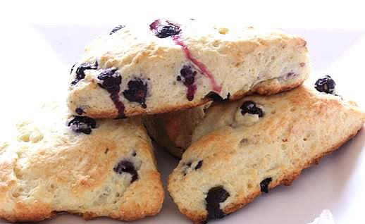 What is the difference between a British scone and an American scone ...